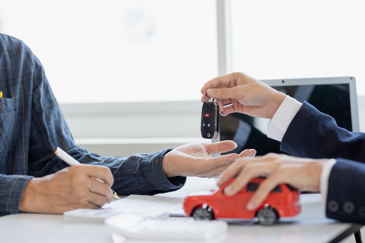 Leasing Car vs Buying Car: Benefits of Leasing a Car!