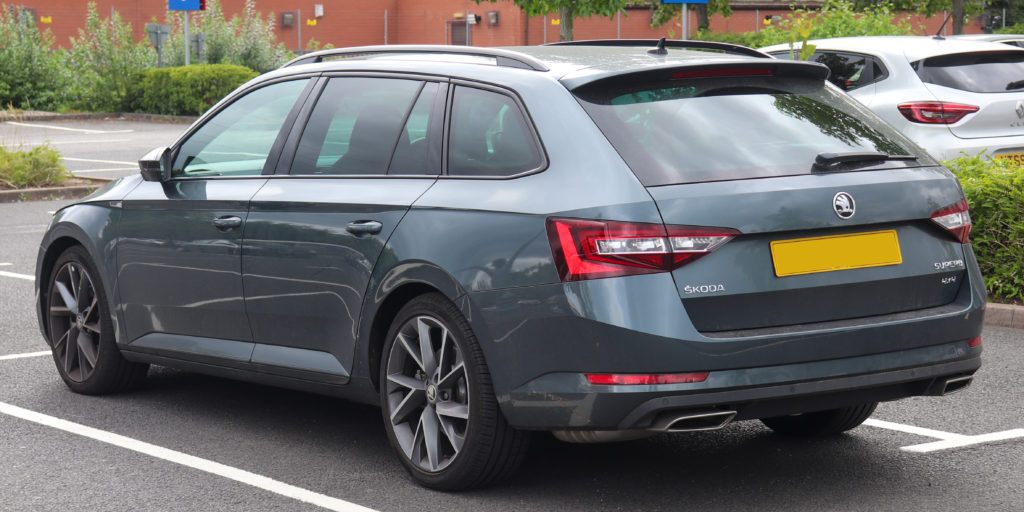 17 Best Cars with Big Boots [2024] - ExchangeMyCar