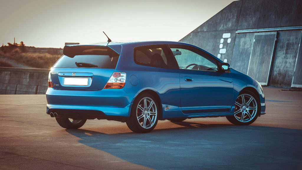 What is a Saloon Car? Everything You Need to Know!